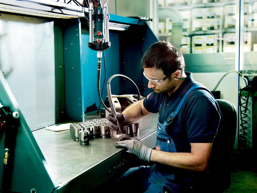 Máy mài thẳng Metabo GE-710 Plus - META.vn