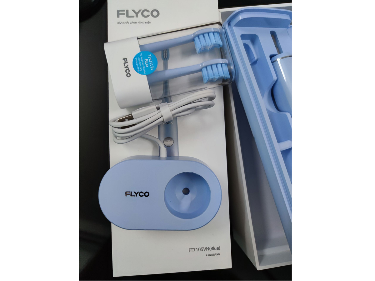 Bàn chải sóng âm điện Flyco FT-7105VN - META.vn