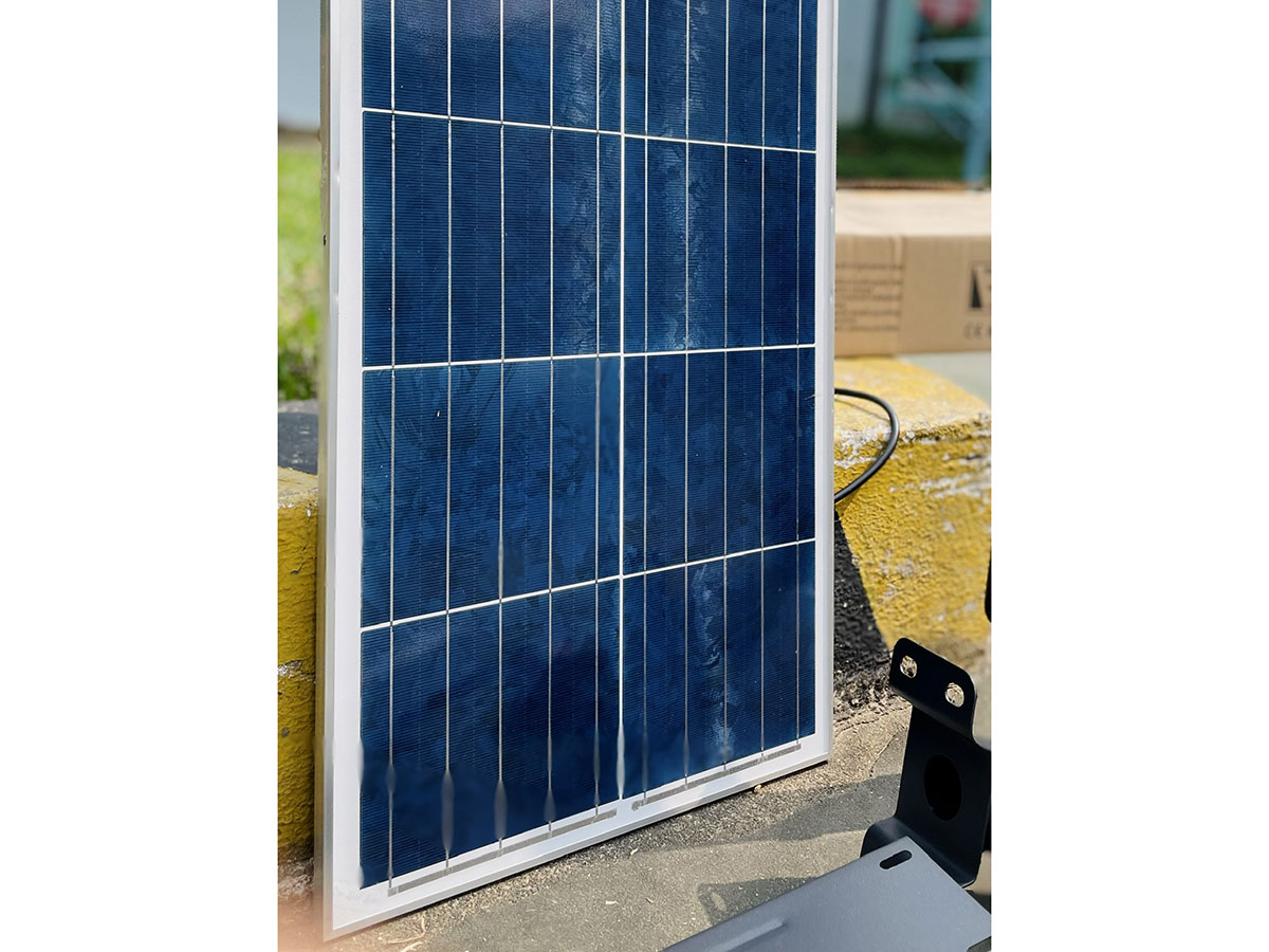 Đèn năng lượng mặt trời Kazaki KZ-SLT19-300W - META.vn