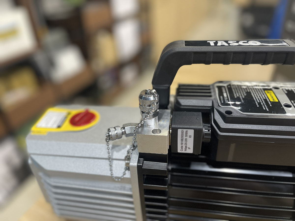 Máy hút chân không điều hòa 2 cấp Tasco TZ150TL-220 - META.vn