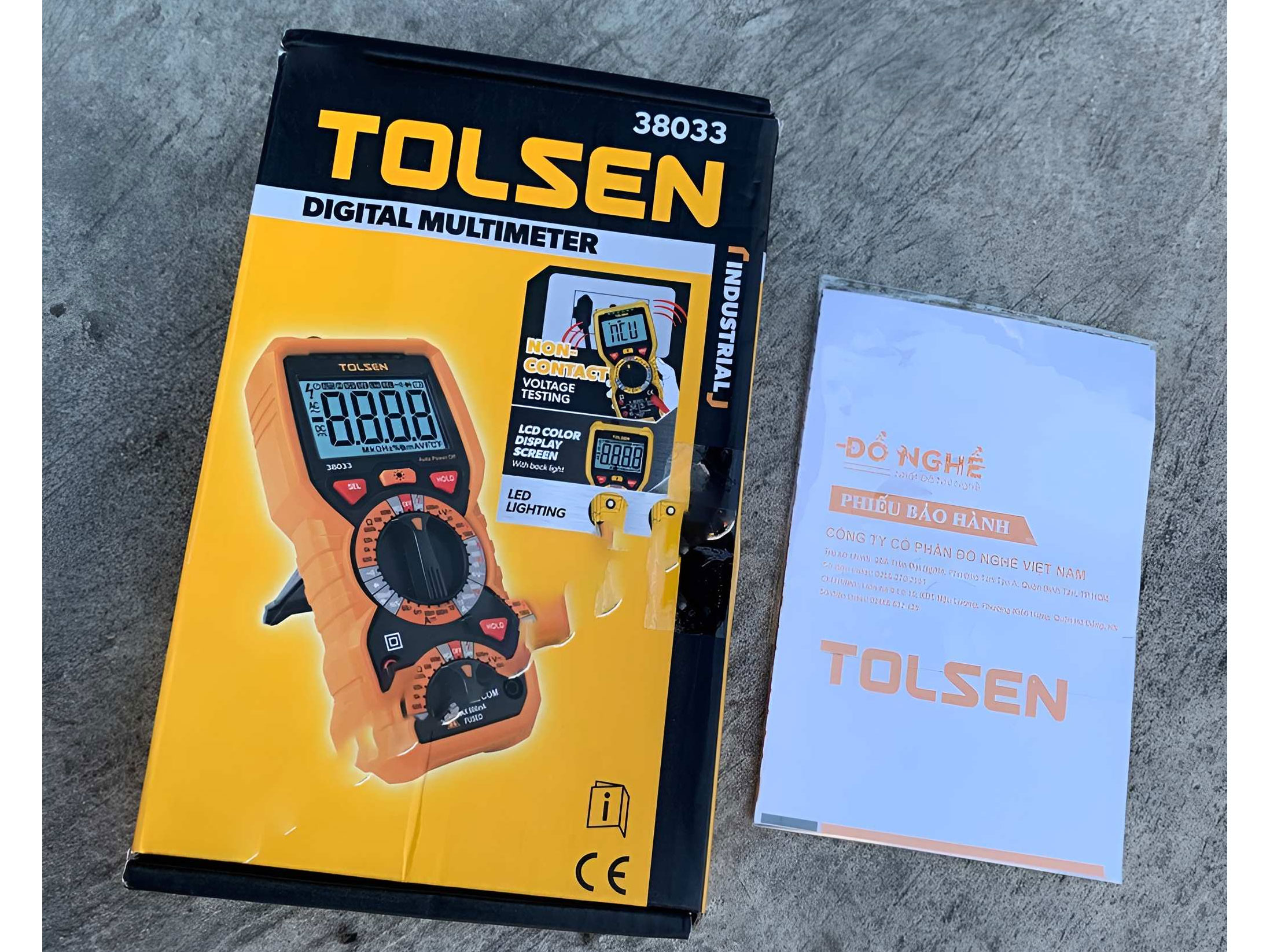 Đồng hồ vạn năng điện tử Tolsen 38033 - META.vn