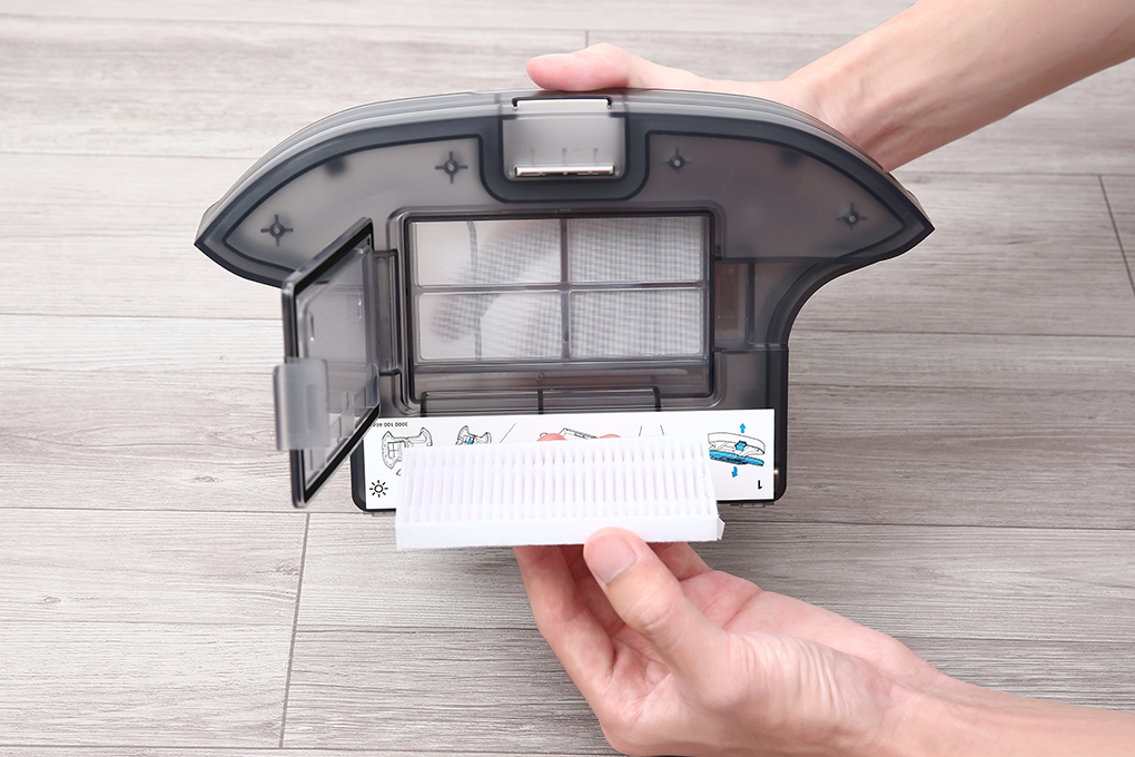 Robot hút bụi và lau nhà Philips XU6500/82 - META.vn