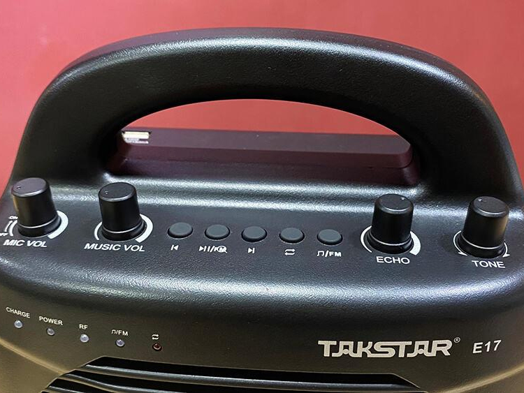 Máy trợ giảng Takstar E17 - META.vn