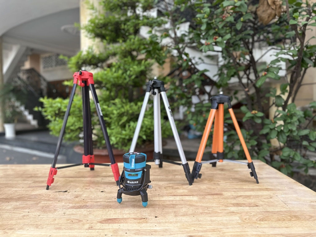 Máy cân mực Laser 5 tia siêu sáng Sasuke LS002 LED - META.vn