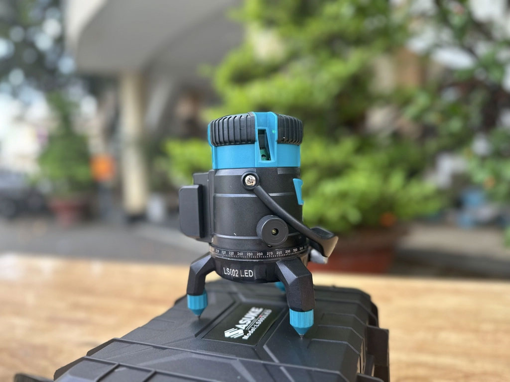 Máy cân mực Laser 5 tia siêu sáng Sasuke LS002 LED - META.vn