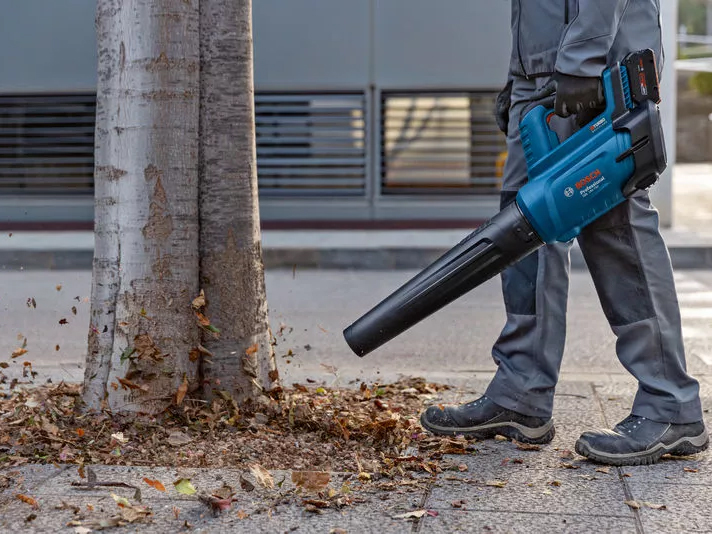 Máy thổi dùng pin Bosch GBL 18V-750 Solo - 06008D2000 (Chưa pin, sạc ...