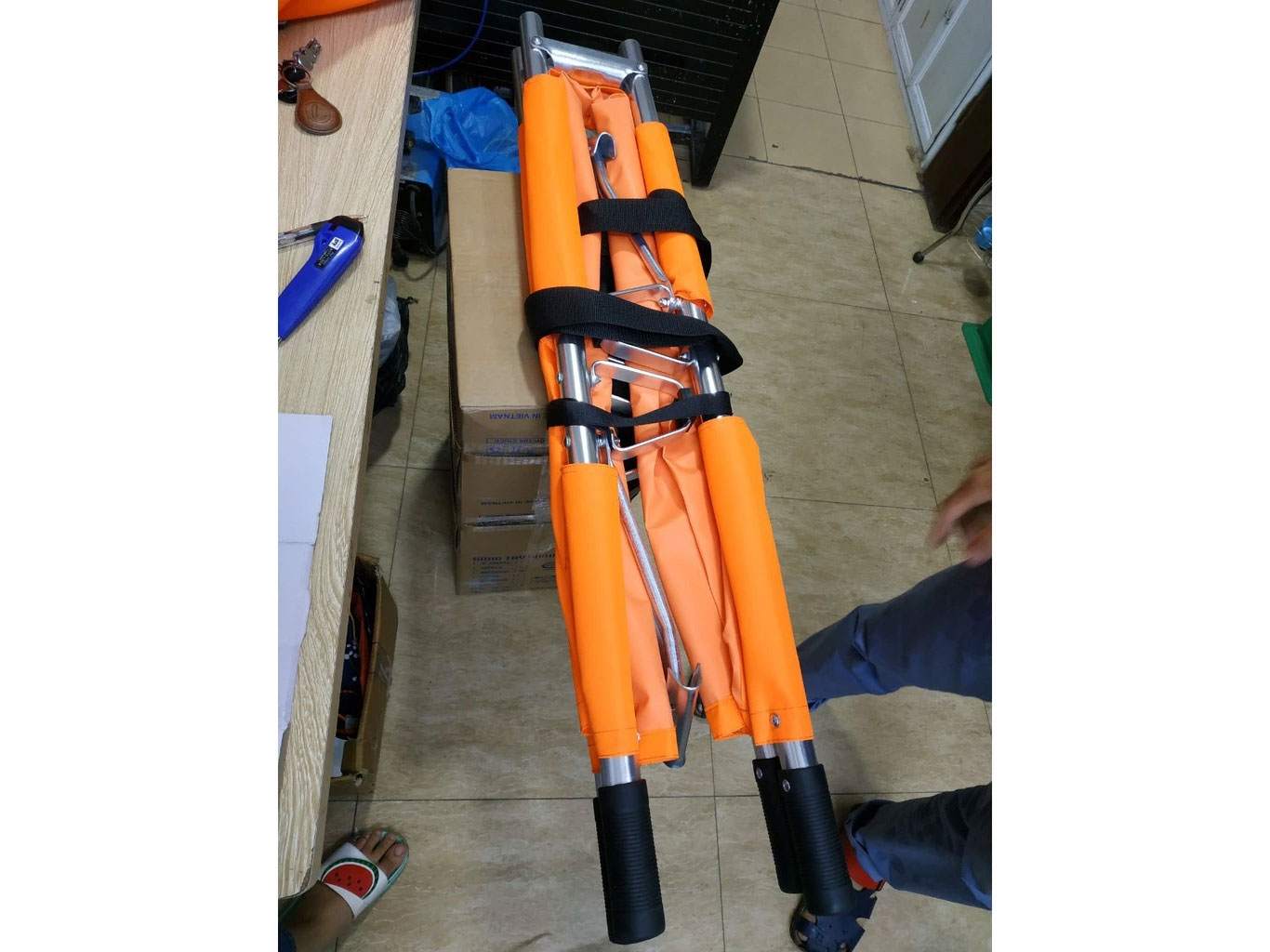 Cáng cứu thương Red Leaf YDC-1A9 - META.vn