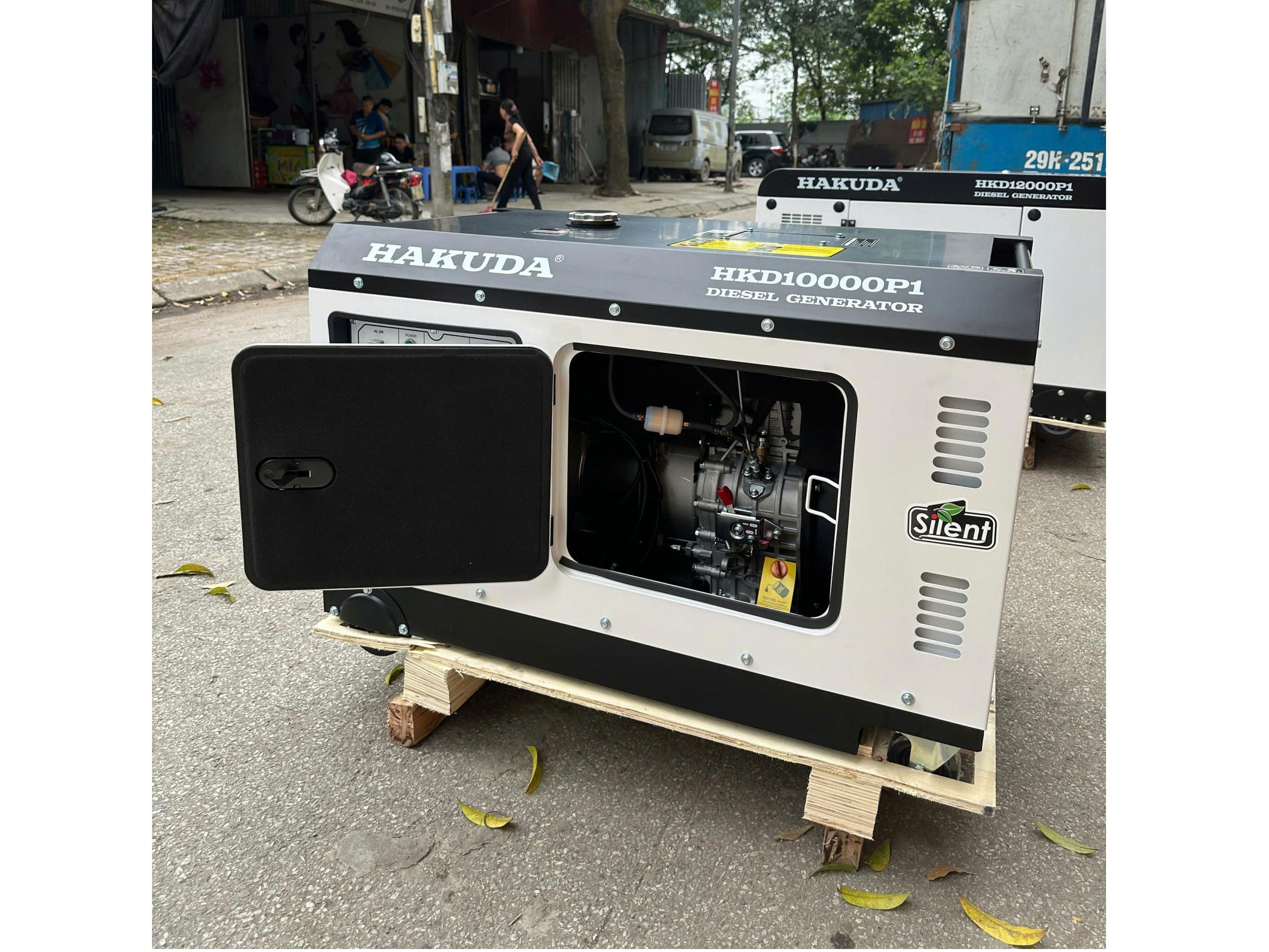 Máy phát điện chạy dầu Hakuda HKD10000P1 (1 pha, 10KW) - META.vn