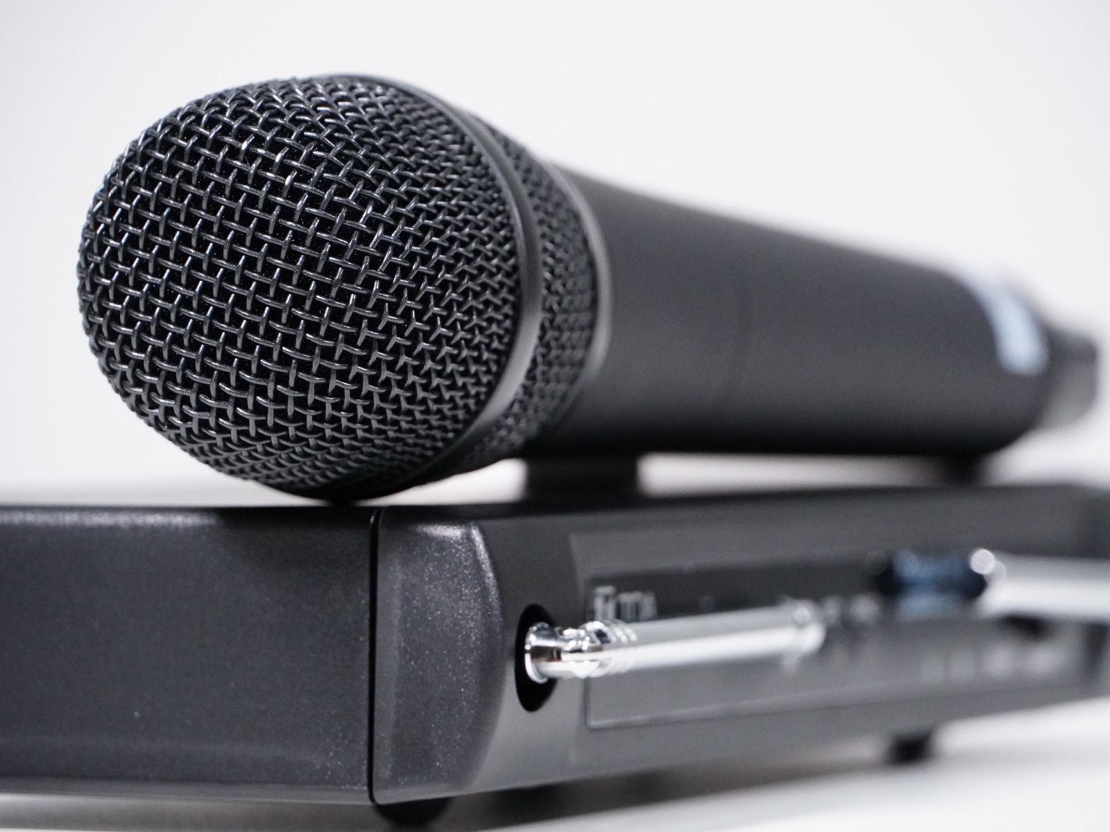 Bộ micro không dây TOA WS-420-AS - META.vn