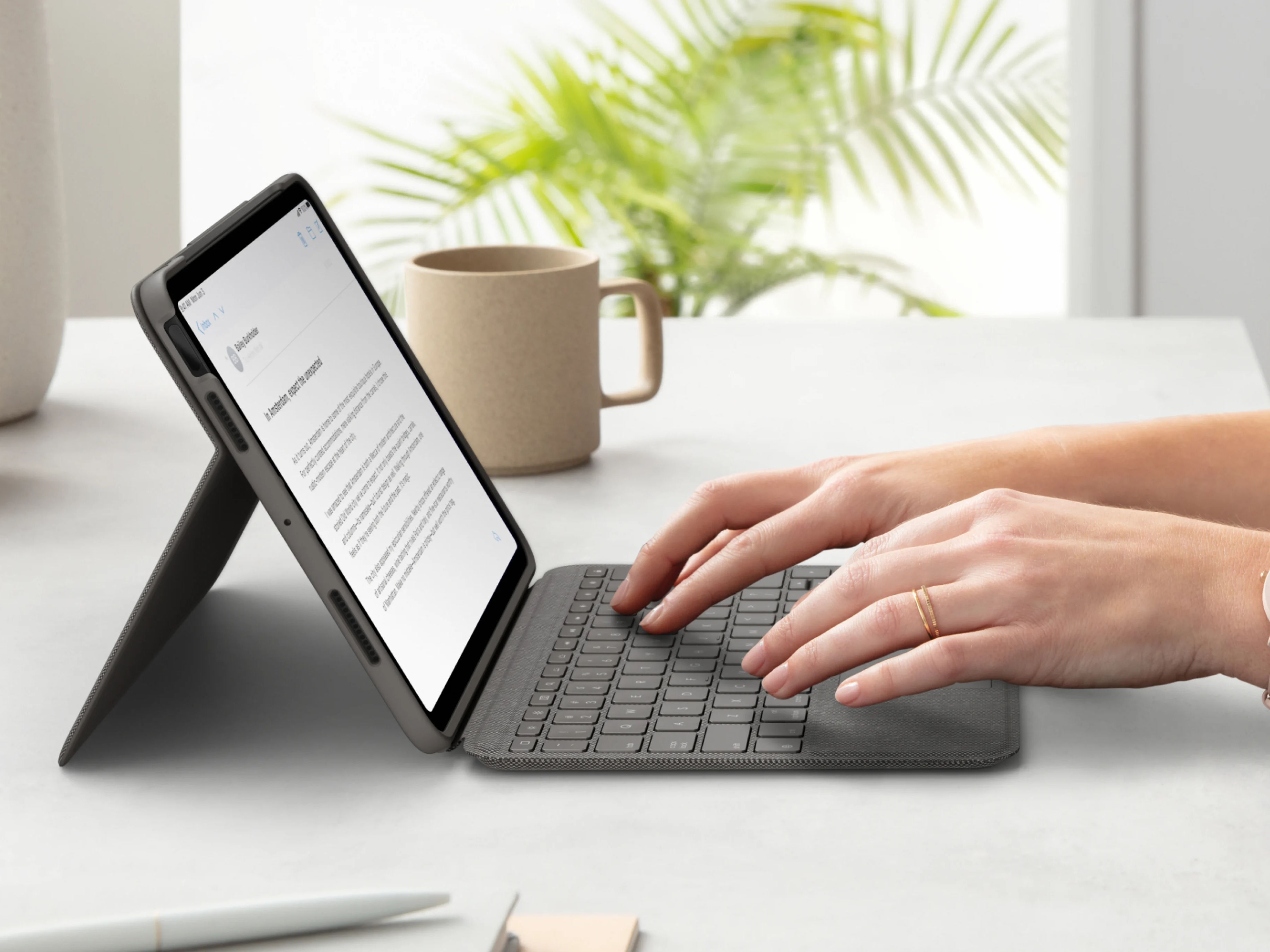 Keyboard Logitech Folio Touch for Ipad Air Gen(4th / 5th) Air 11inch ...