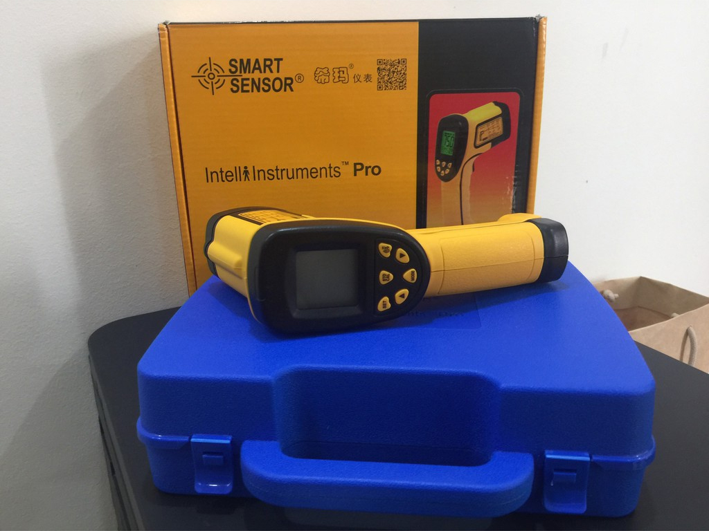 Súng đo nhiệt độ hồng ngoại Smartsensor AS852B (750℃) - META.vn